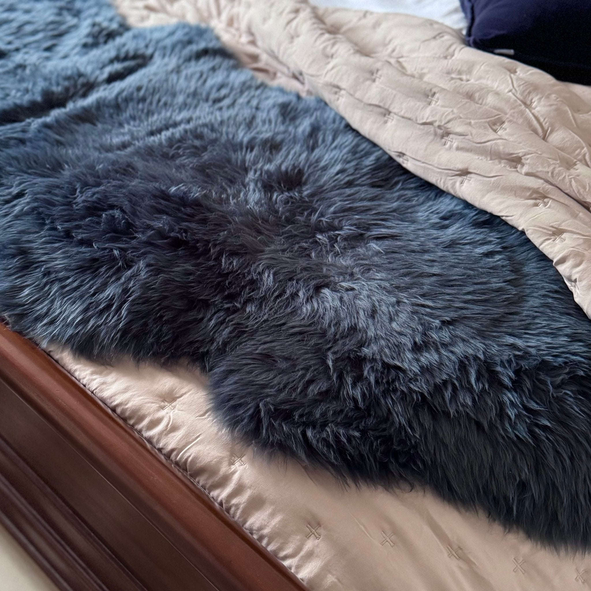 Double Sheepie in Midnight – Camperdown Lane