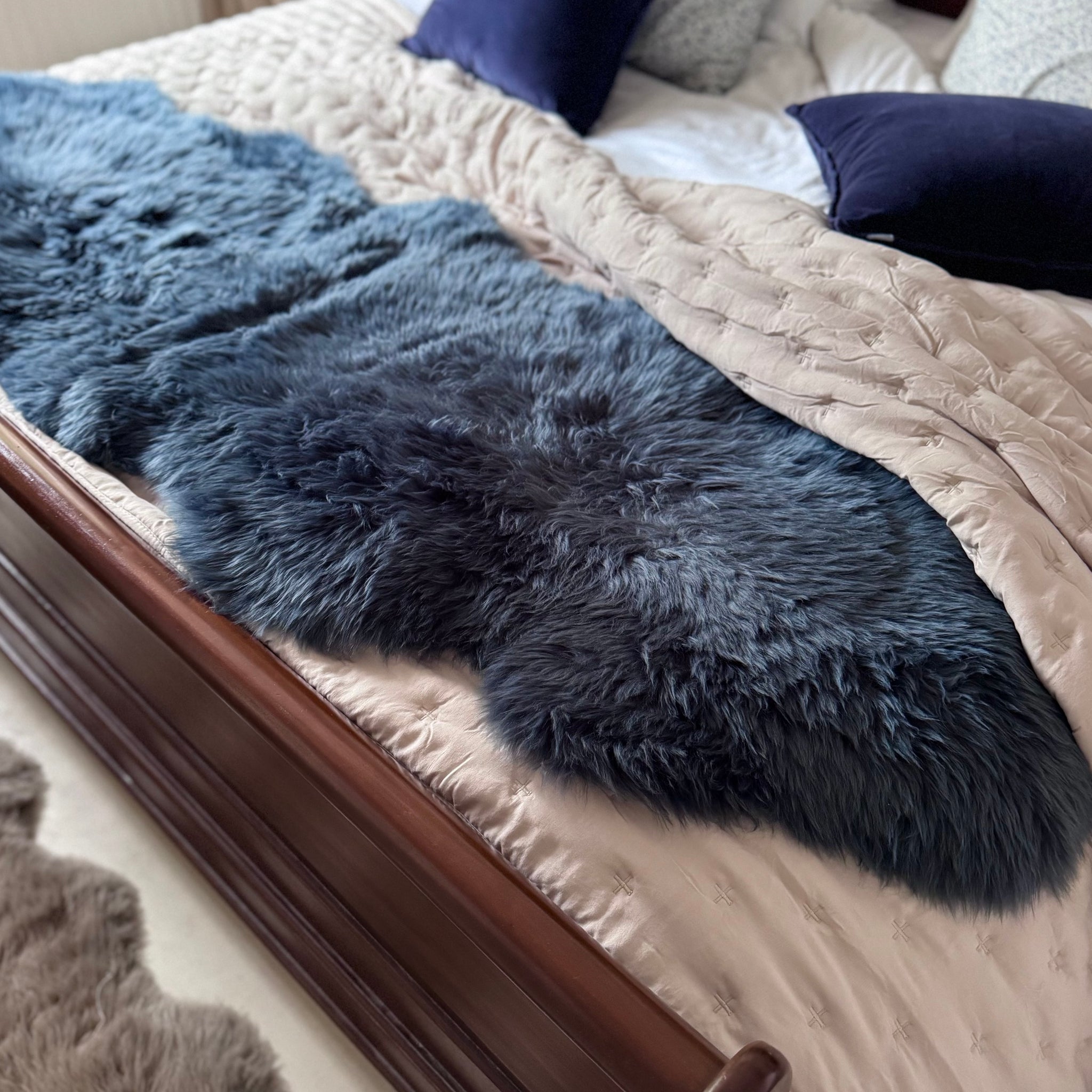 Double Sheepie in Midnight – Camperdown Lane